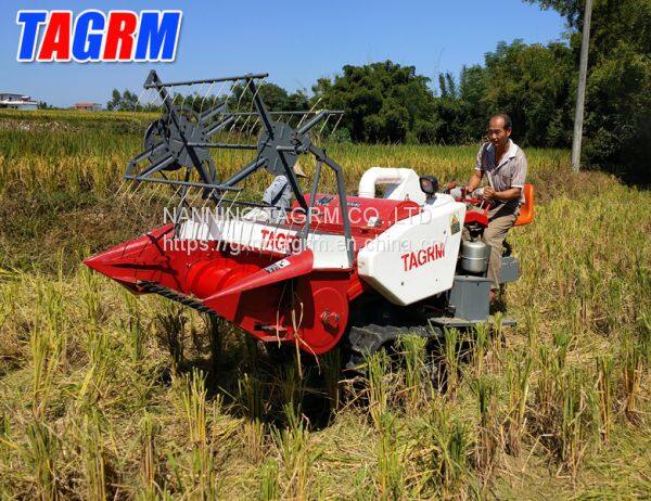 Rice Harvester Machine